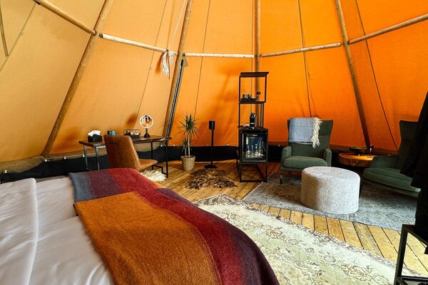 Sorla Camp - Island