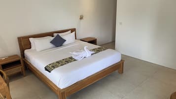 Quarto Duplo Deluxe | Secretária, cortinas/cortinados opacos, Wi-fi grátis