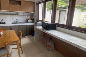 Quarto casal luxo | Micro-ondas