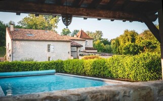 Piscina exterior sazonal