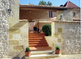 Casa, pátio, vista para o pátio | Terraço/pátio interior