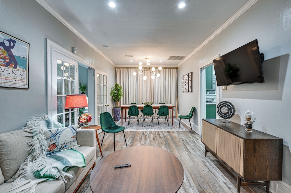 Walk To The Neuse River! New Bern Vacation Rental - New Bern, NC