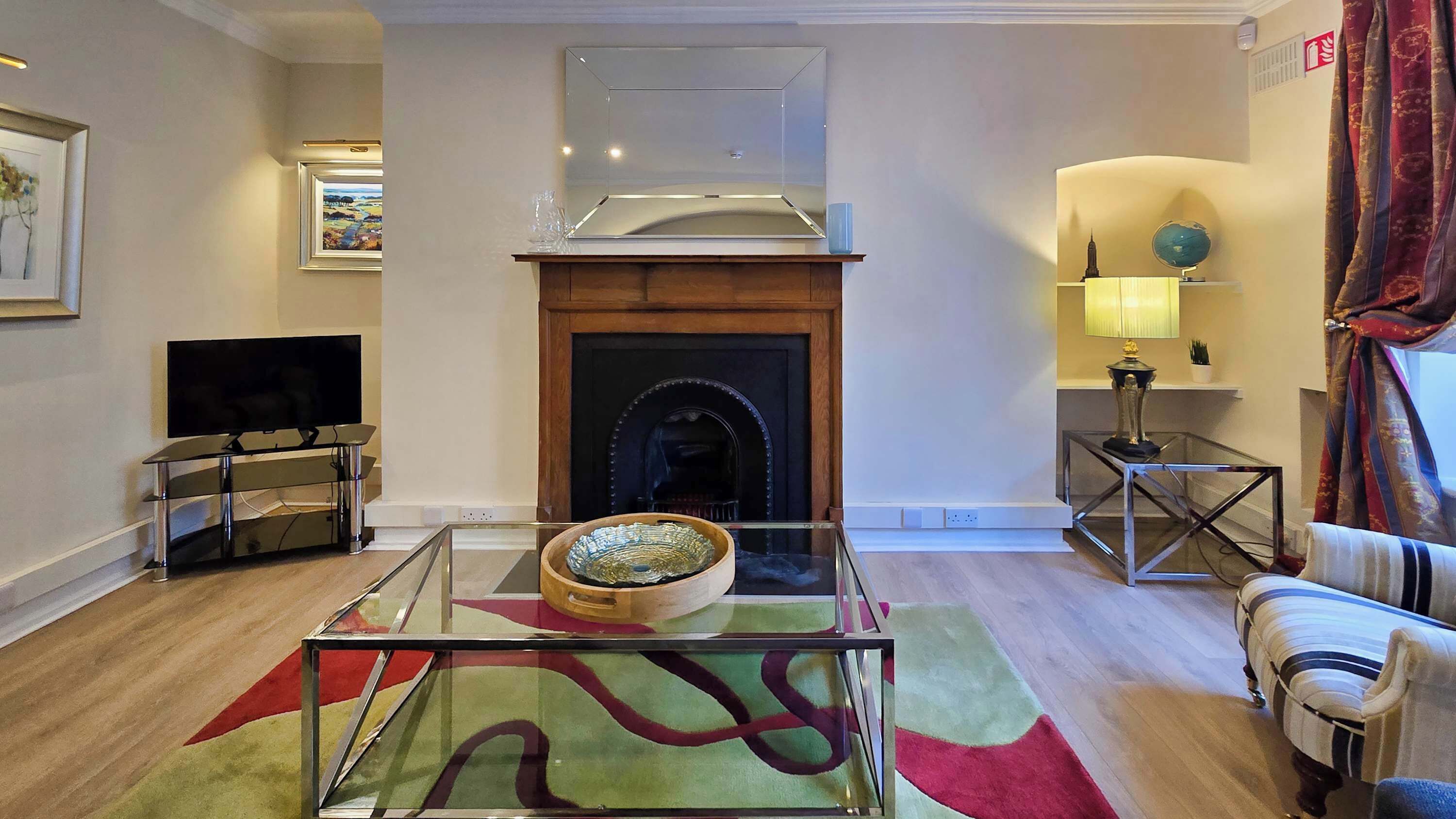 Spacious And Private City Centre Georgian Square Apt - Dublin