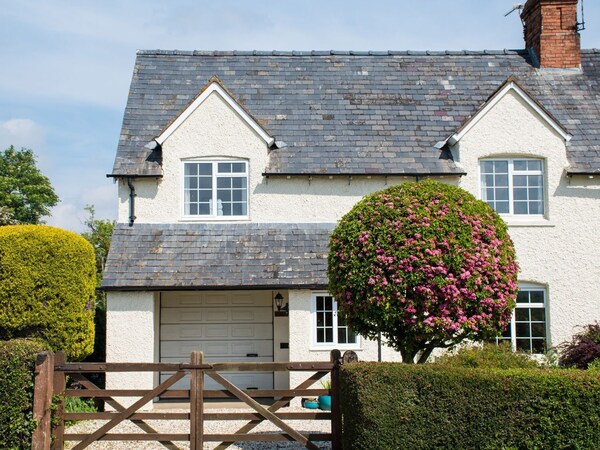 Glencoe Cottage - Broadway
