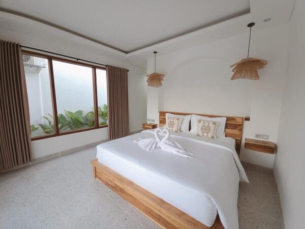 The Mahatama Uluwatu - Uluwatu