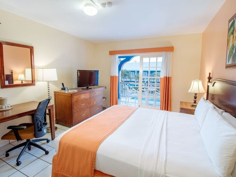 Spacious 3-unit Hotel Rooms Near Rodney Bay Beach - Saint Lucia