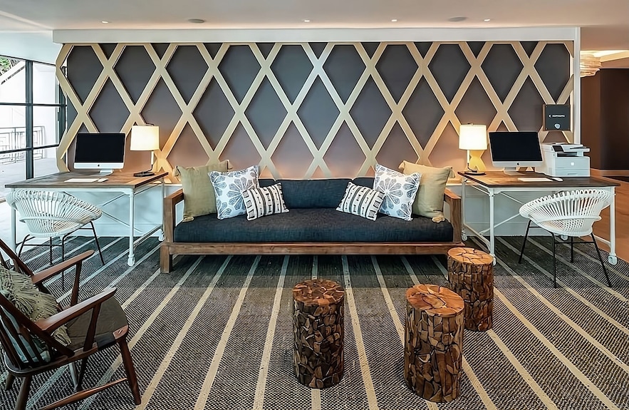 2 Resort-style Room W/ Junior Room In Coconut Wing - 케이 라르고