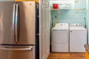 Cabana, várias camas (The Rookery III 4009) | Parte interna