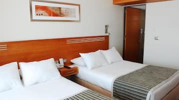 Cofre no quarto, secretária, quartos insonorizados, Wi-fi grátis