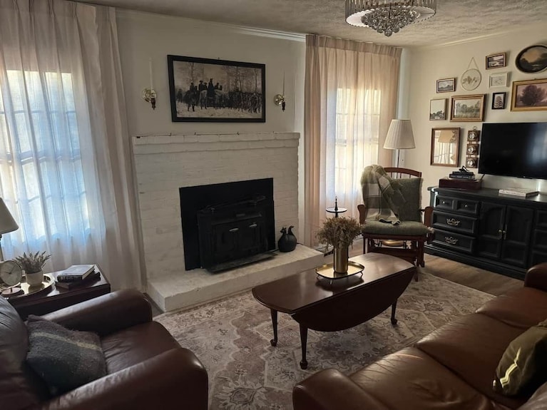 3 Br Colonial Revival In 2 Acres, 5 Min To State Park. Family & Pet Friendly! - Metro Richmond Zoo, Moseley