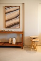 Apartamento | Sala de estar | Smart TV de 42 polegadas com canais digitais 