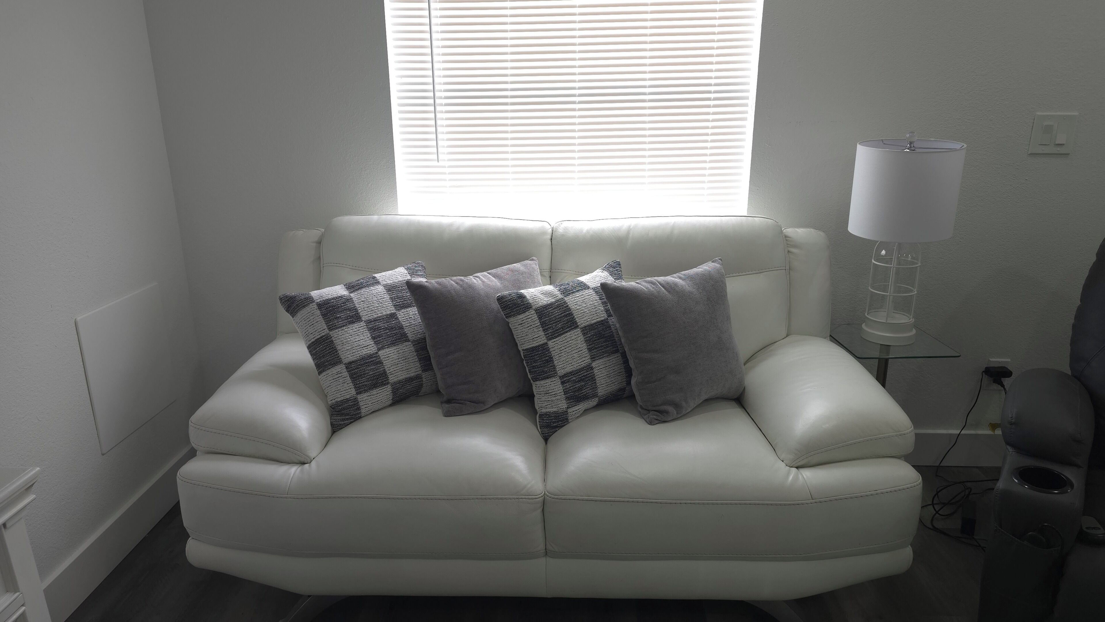 Gorgeous 2-bedroom 2-bathroom Home A Couple Of Miles From Fort Myers Beach - Cape Coral, FL