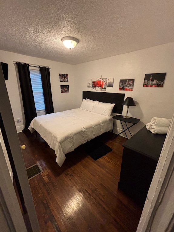 Rochester's Relaxing Red Home: Modern Kitchen & Bathroom Designed For You! - Rochester, NY