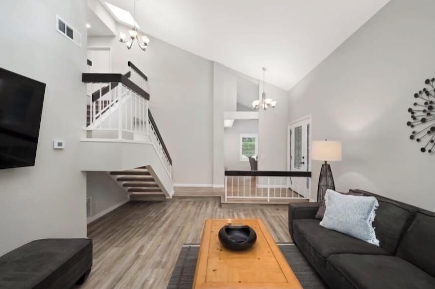 Beautiful Spacious Vacation House Close To Beaches & Disneyland - Laguna Woods, CA