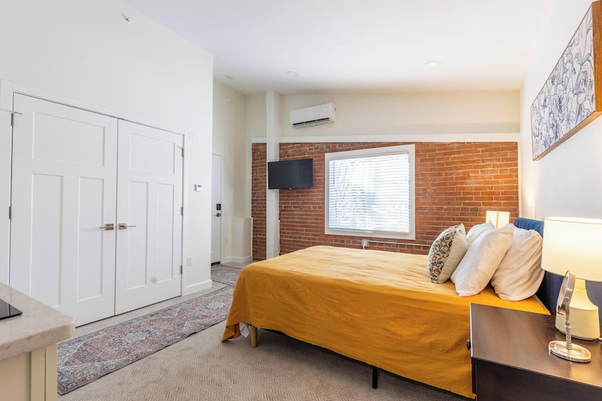 Monon Trail Lofts Luxury Studio With Hot Tub - Butler University, Indianapolis
