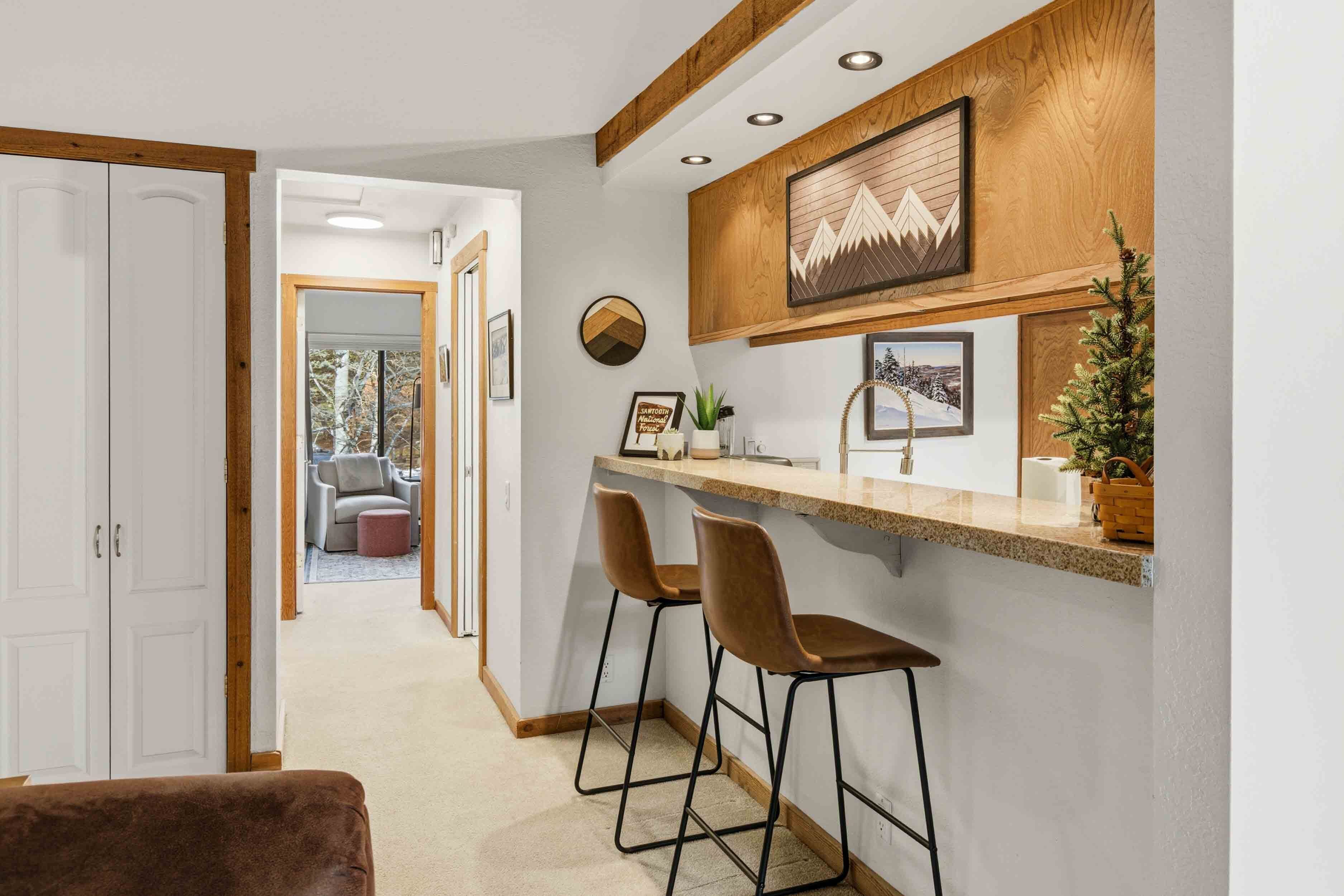 Ridge Retreat | Walk To Golf | Pool + Hot Tub - Sun Valley, ID