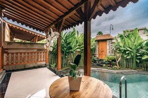Piscina externa