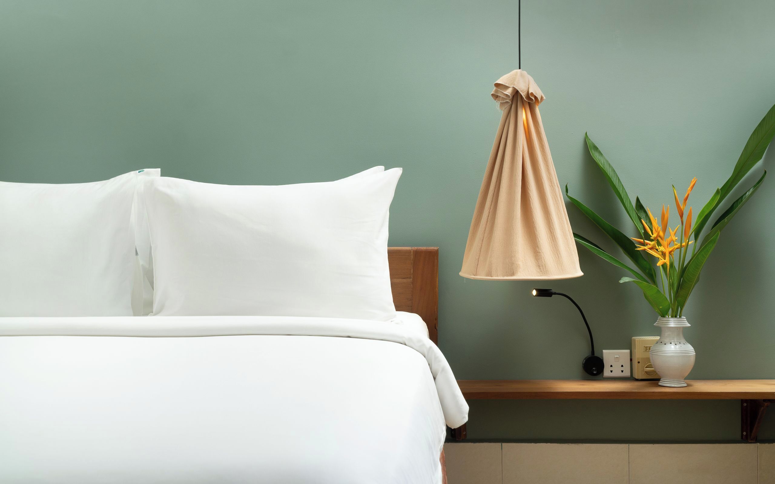 Quarto Duplo | Cofre no quarto, secretária 