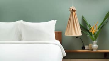 Quarto Duplo | Cofre no quarto, secretária