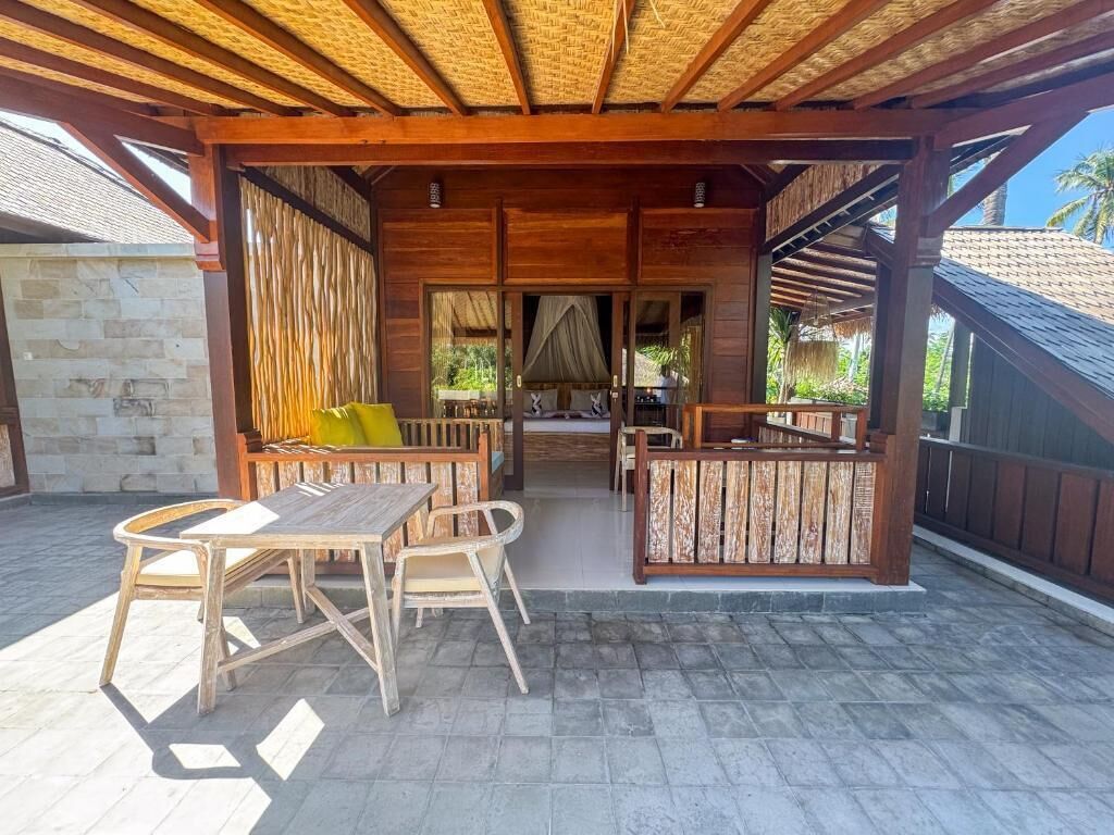 Quarto Duplo Deluxe, 1 cama king-size, não fumadores, vista para o pátio | Minibar, cofre no quarto, Wi-fi grátis, roupa de cama fornecida 