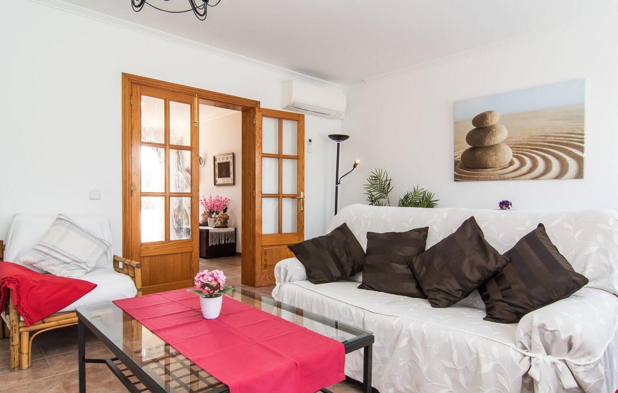 Beautiful Home In Can Picafort - Can Picafort