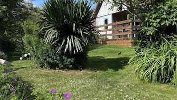 Chalé, vista para o jardim | Área da propriedade