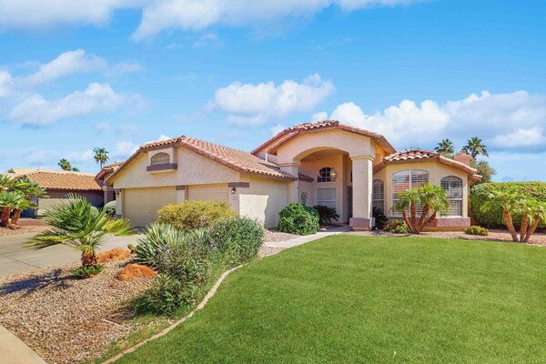 Private Pool, Yard & Pool Table! 'Avondale Abode' - Avondale, AZ