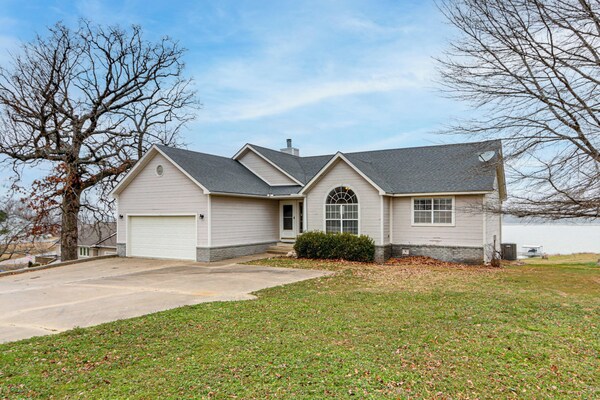 Group Friendly! Waterfront Grand Lake Home W/ Dock - Grove
