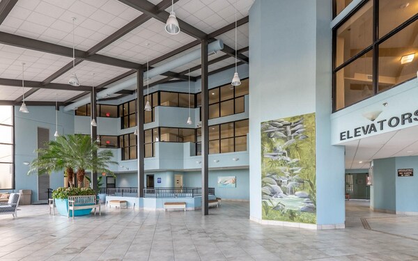 Phoenix V By Brett/robinson Vacations - Adventure Island, Orange Beach