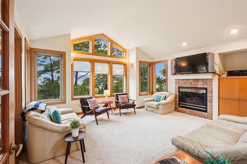 Pacific Vista - Ocean Views! - Cannon Beach, OR