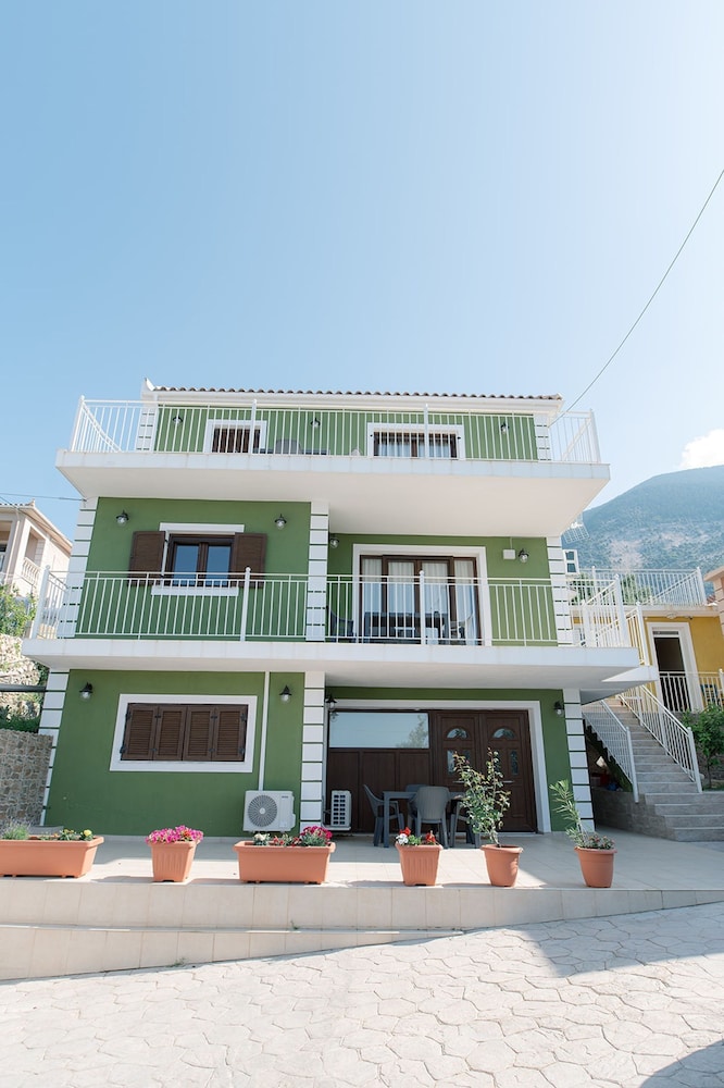 Lakis Residences - Kefalonia