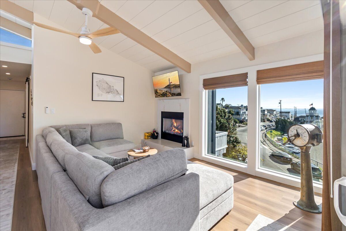 3995 Harbor Lights - Ocean And Harbor View Condo - Santa Cruz, CA