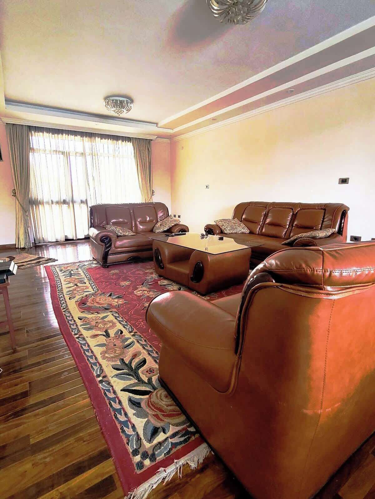 Great Value! Beautiful Spacious House! 7 Bedrooms - Addis Ababa