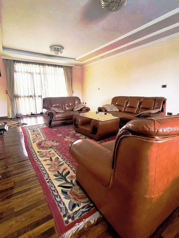 Great Value! Beautiful Spacious House! 7 Bedrooms - Addis Ababa