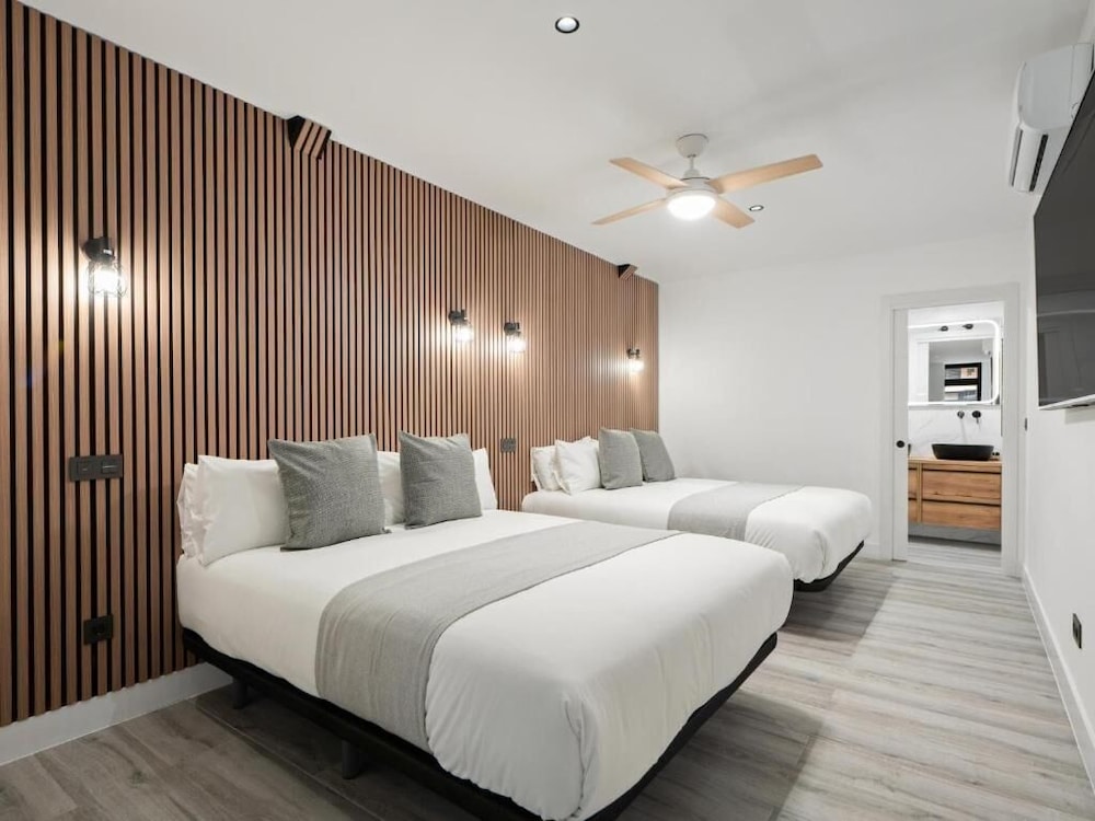 Dobo Pinto Castillo - Pinto