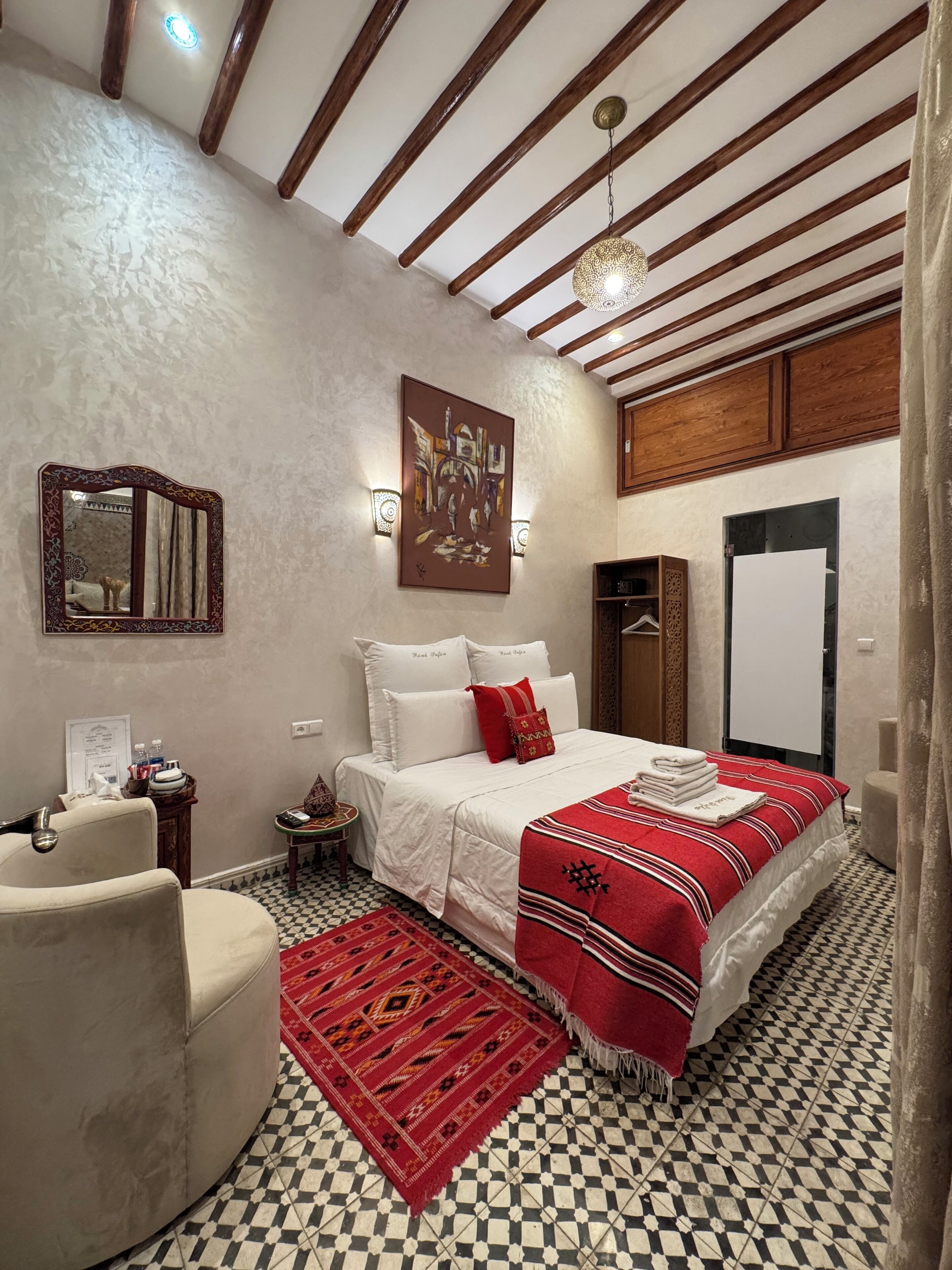 Quarto Duplo Standard, no rés do chão | Lençóis de algodão egípcio, roupa de alta qualidade 