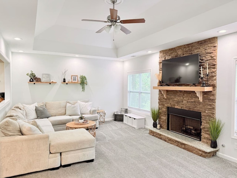 Dual-kitchen 4 Br Home Near Lakepoint & Ksu - Canton, GA