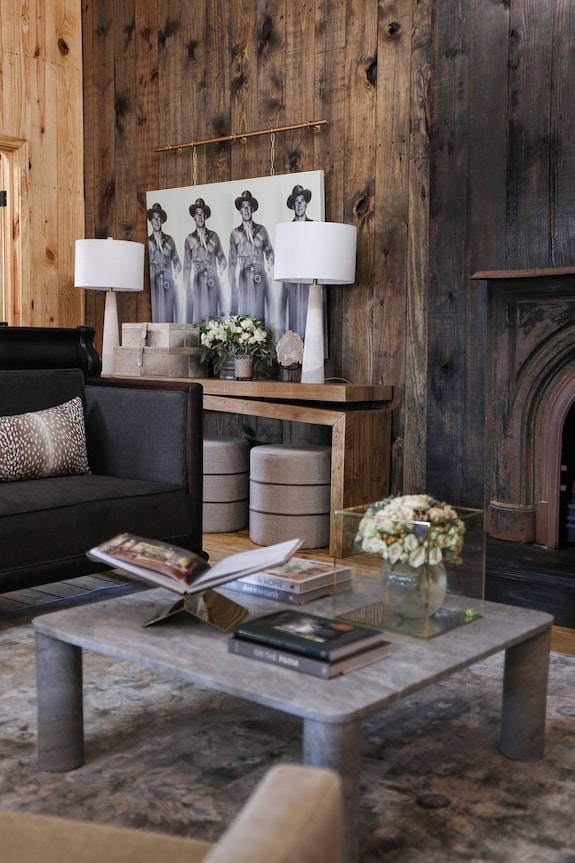 Cozy 3-bedroom Cabin On A Horse Ranch Where Tranquility Meets Rustic Charm! - Middleton, TN