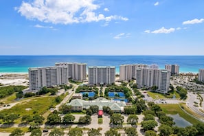 Apartamento em Condomínio Fechado, várias camas (St. Lucia Penthouse 2 at Silver Shell) | Exterior