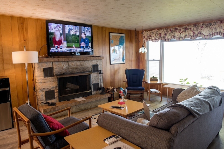 Door County, Bay Of Green Bay Waterfront Cottage. Fantastic Sunsets - Door County, WI