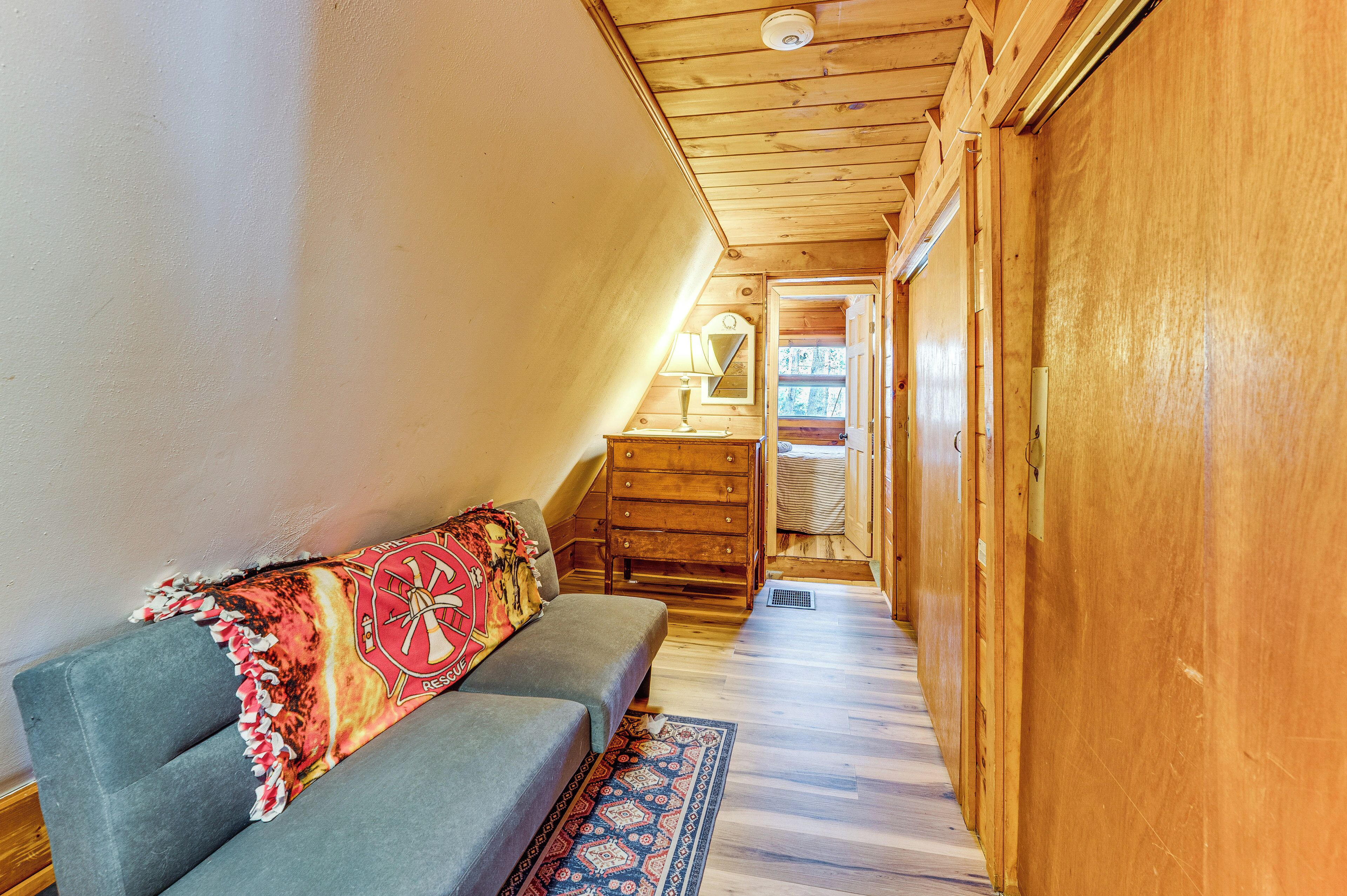 8 Mi To Cranmore Mtn Resort: A-frame W/ Fire Pit - Conway, NH