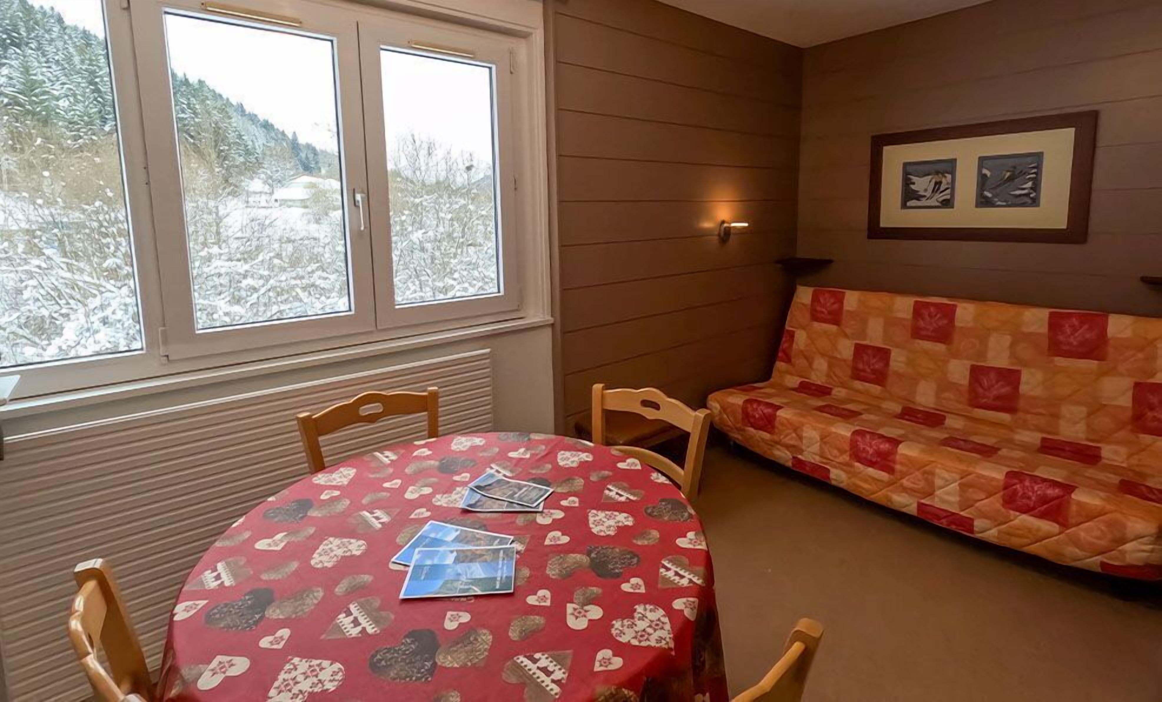 Séjour Cosy Pour 4 Au Cœur Des Monts Jura - Mijoux