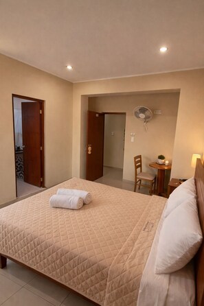 Quarto Individual Clássico | Secretária, Wi-fi grátis 