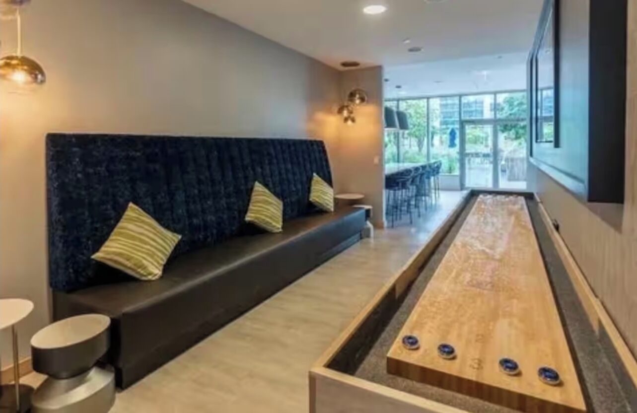 Lux 1bd/1bth Apt In Peaceful Glendale W Pool,gym,hot Tub, Rooftop, Free Parking - Altadena, CA