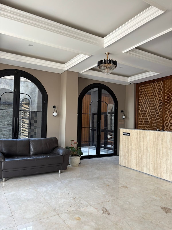 Alesha Hotel - Bukittinggi