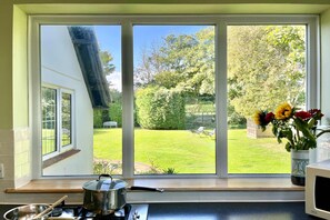 Casa | 4 quartos, acesso à internet de alta velocidade