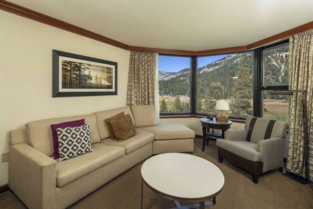 1br Suite W/ Fireplace, Resort Pools, Spa & Gym - Tahoe City, CA