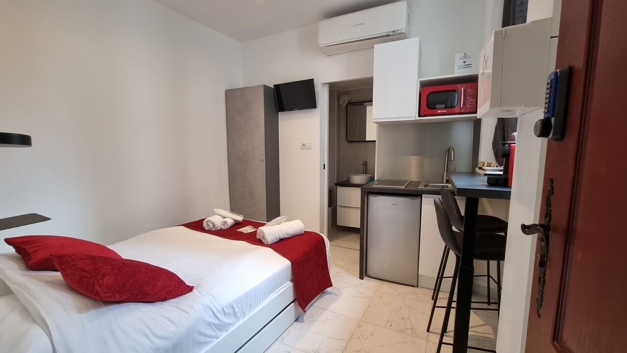 Standard Studio With Double Bed - Cannes