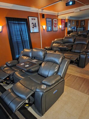 FIFA World Cup 5-bedroom house in Stonecrest with Basement, Gym and ...