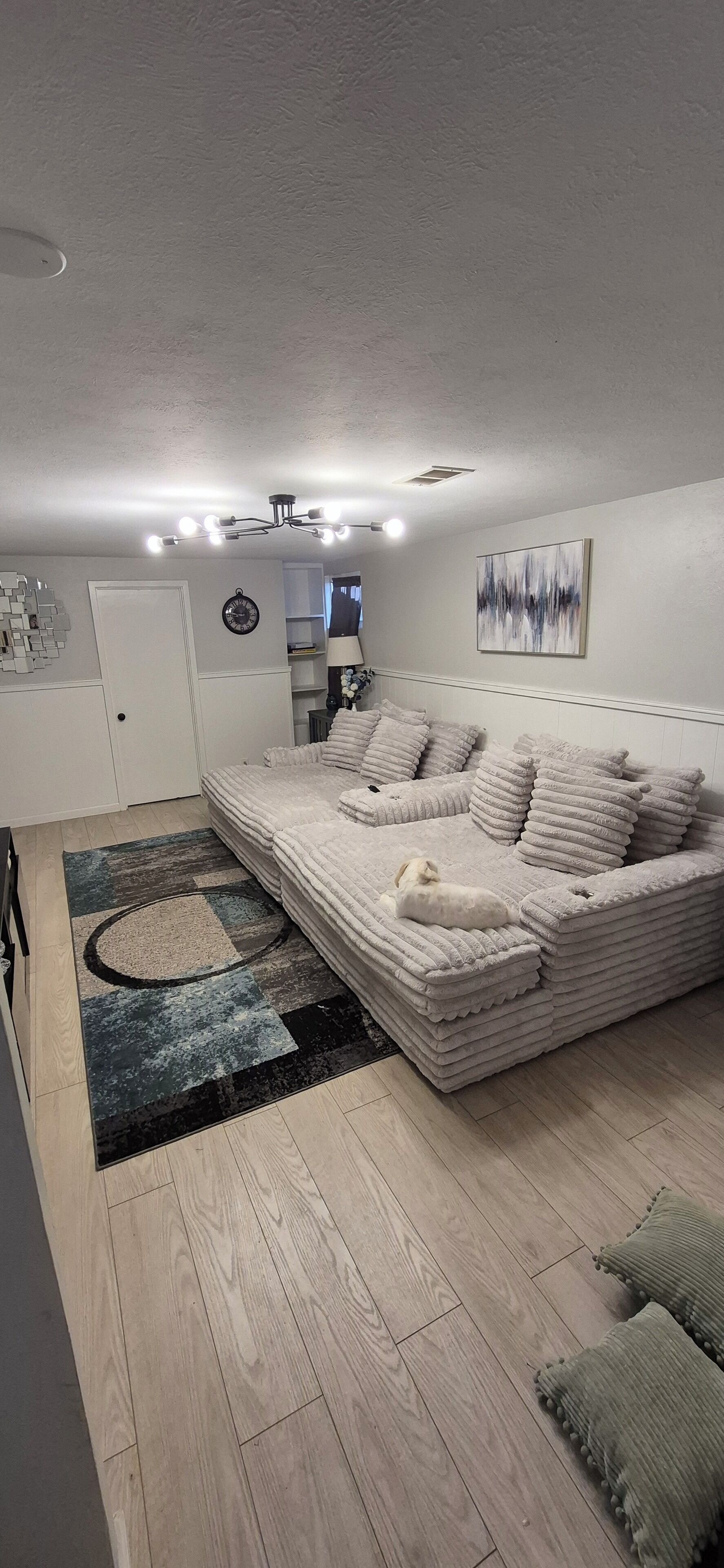 Modern 3br 2 Bath, Workout Room  Huge Yard  Central Location - Olathe, CO